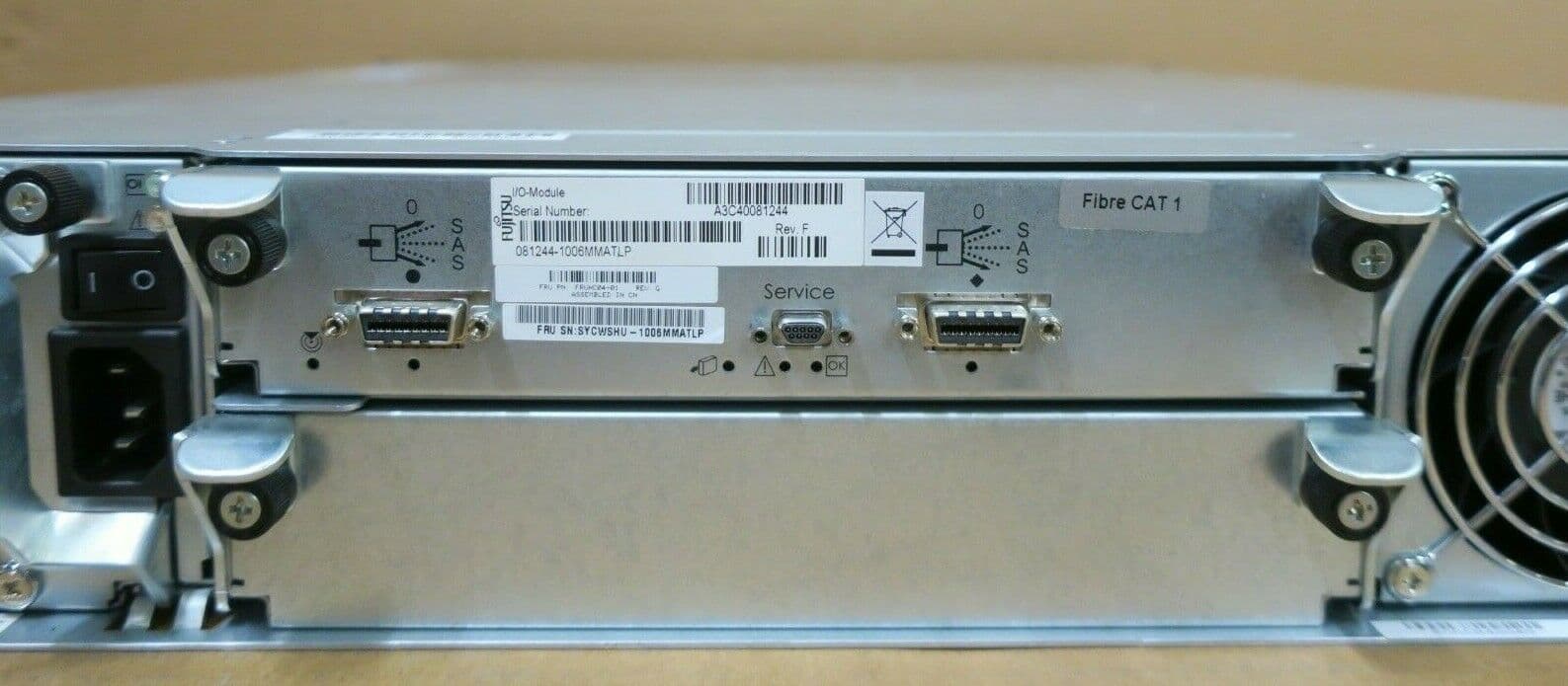 Fujitsu FibreCat SX40 12x 3 5" SAS Bay Enclosure 1x I/O Module S26361 ...