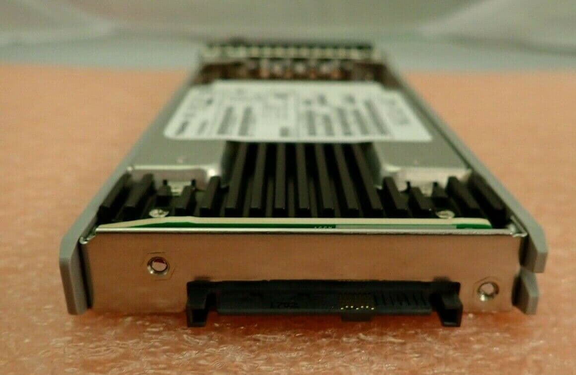 Fujitsu FTS ETVSAT 3 84TB SSD SAS 12G DX100 S5 DX200 S5 DX300 S5 DX500