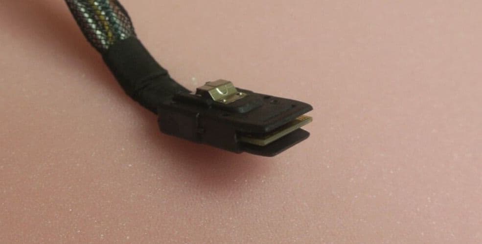 Fujitsu Mini SAS Cable Backplane to Expander/Controller 250mm T26139 ...