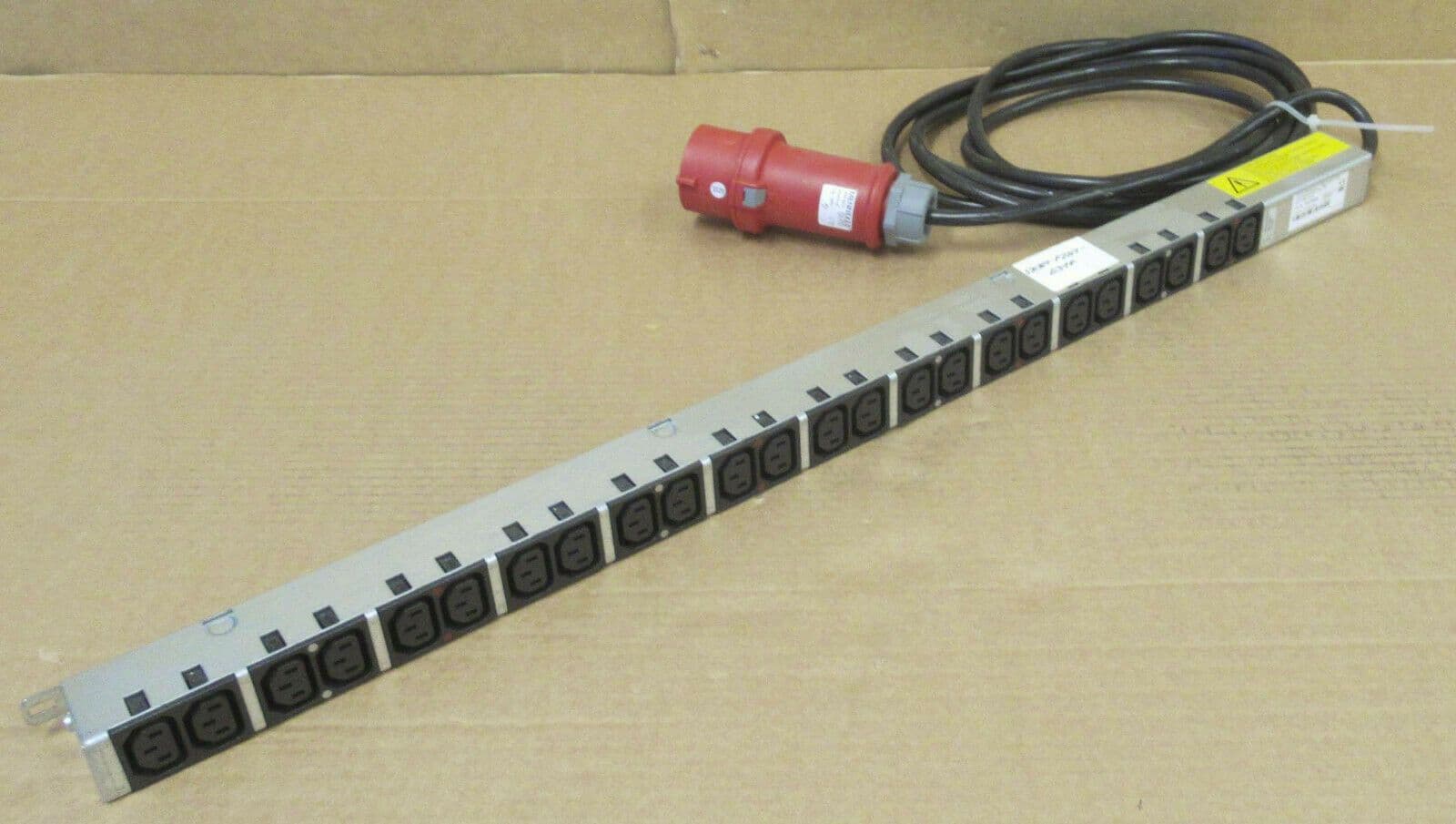 Fujitsu Power Distribution 24x Outlet 10A 240V PDU IEC C13 S26361-F2262 ...