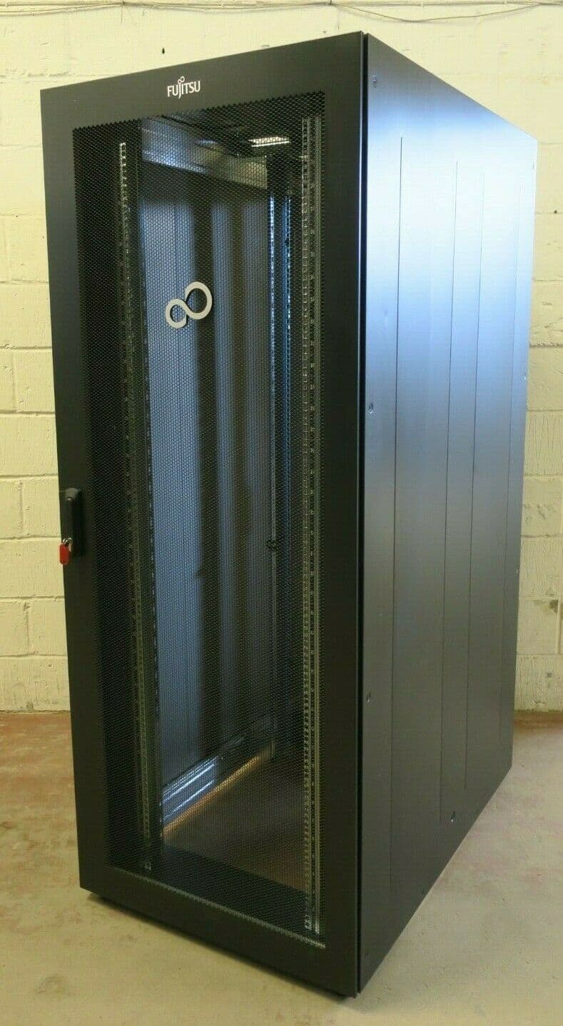 Fujitsu PRIMECENTER M2 S26361-K828-V842 19" 42U 1200 x 800 Server Rack ...