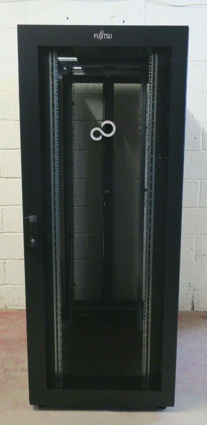 Fujitsu PRIMECENTER M2 S26361-K828-V842 19" 42U 1200 x 800 Server Rack ...