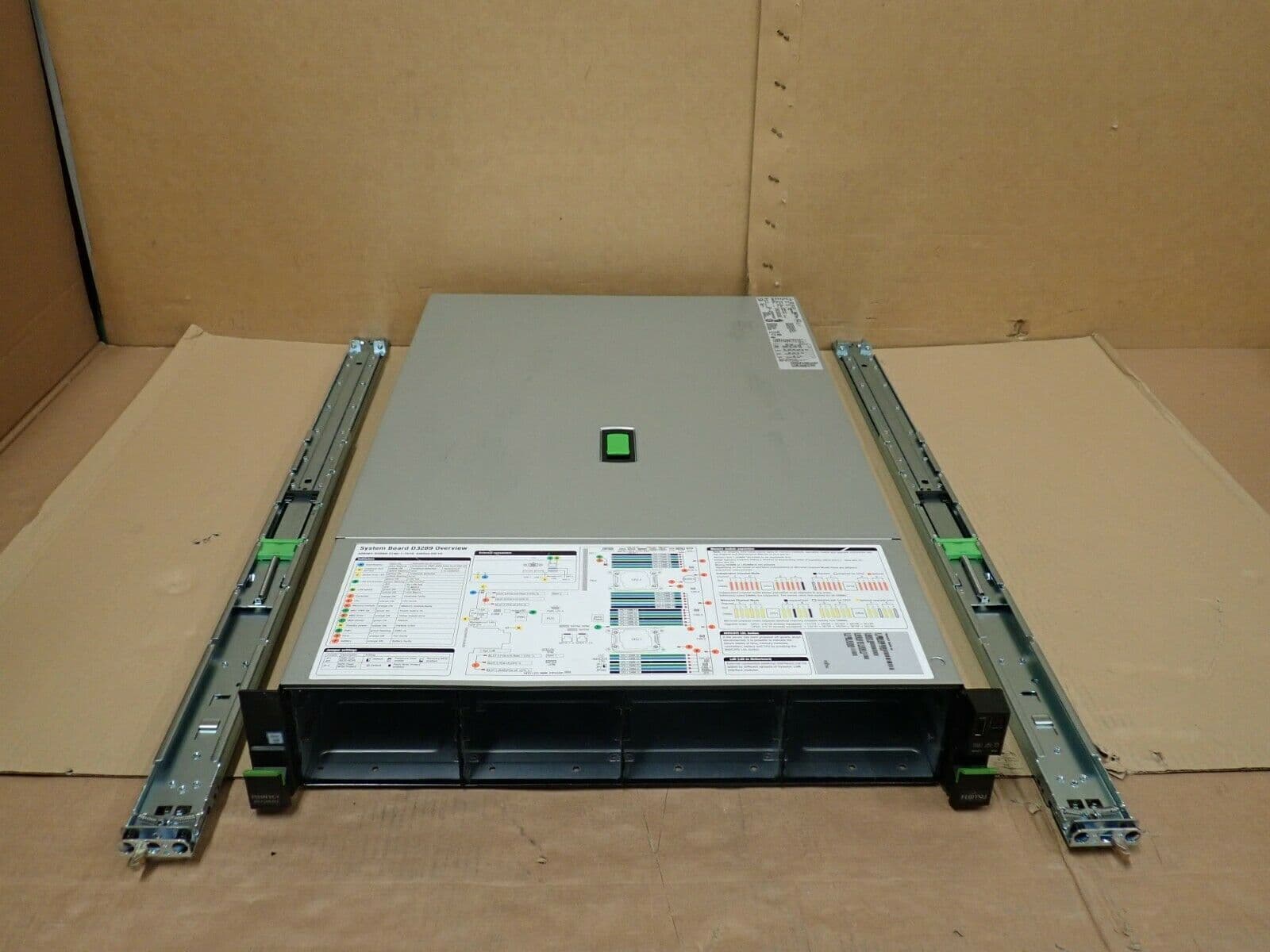 Fujitsu Primergy RX2540 M2 CTO Dual CPU 24-DIMM 12x 3 5" 4x 2 5" Bay 2U ...