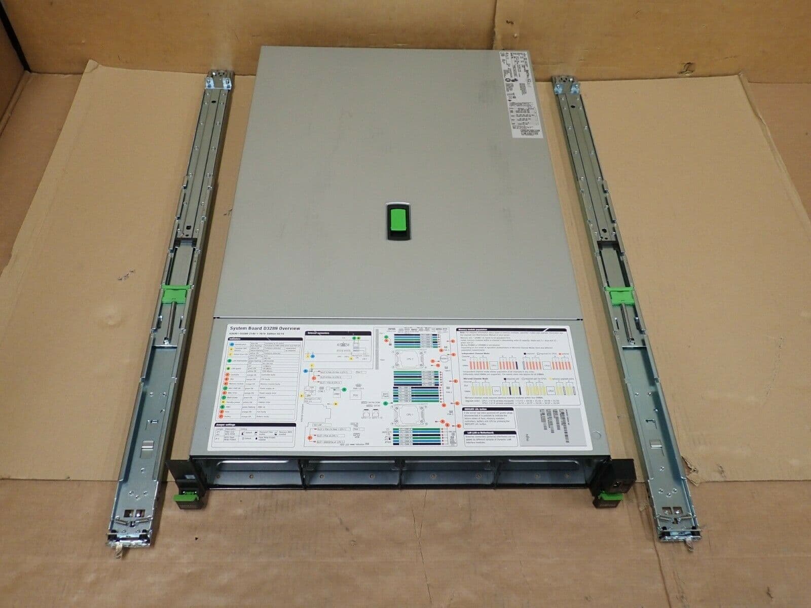 Fujitsu Primergy RX2540 M2 CTO Dual CPU 24-DIMM 12x 3 5" 4x 2 5" Bay 2U ...