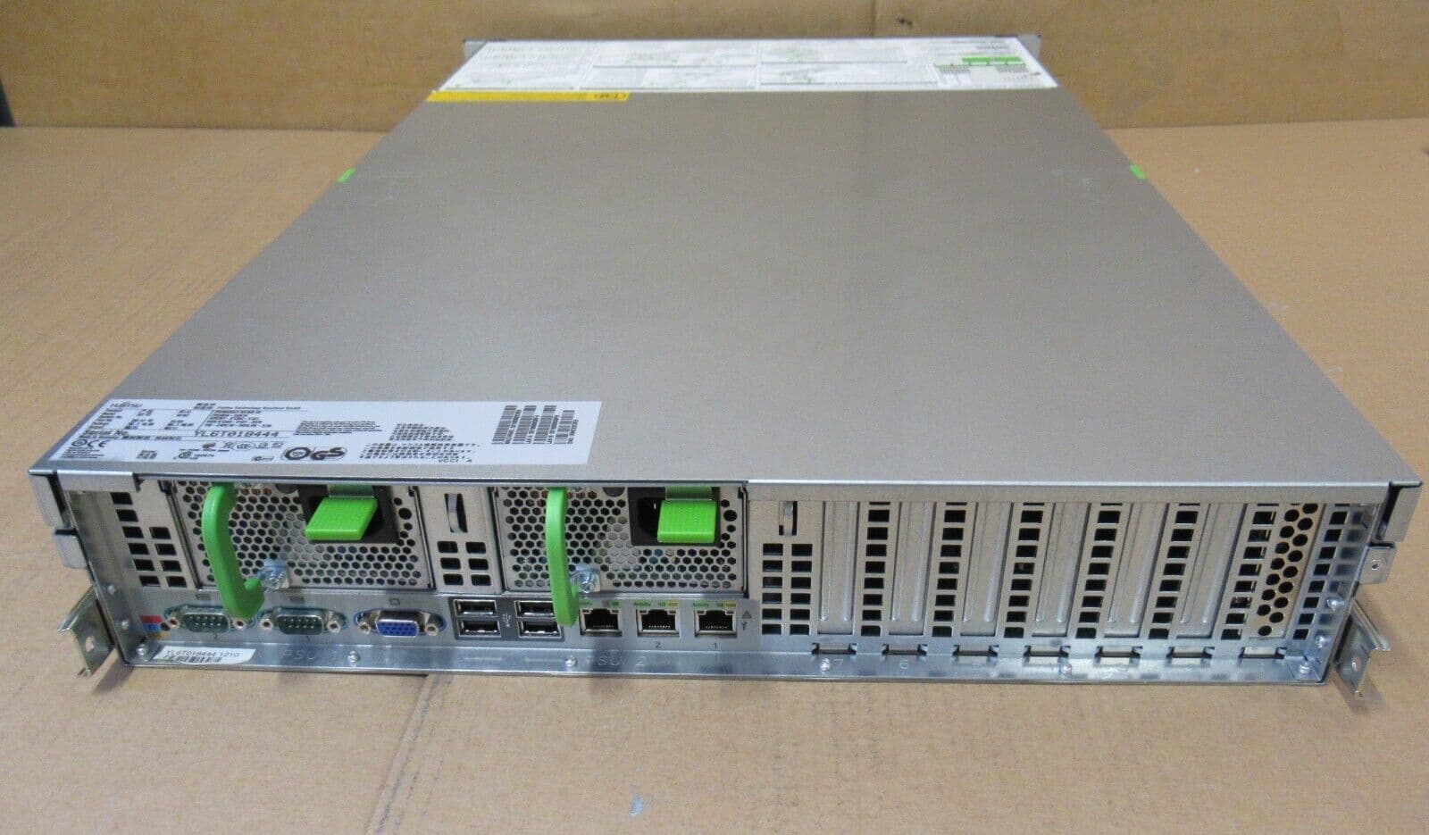 Fujitsu Primergy RX300 S6 2x 4C E5630 2 53GHz 32GB Ram 6x 3 5" 2U Bay ...