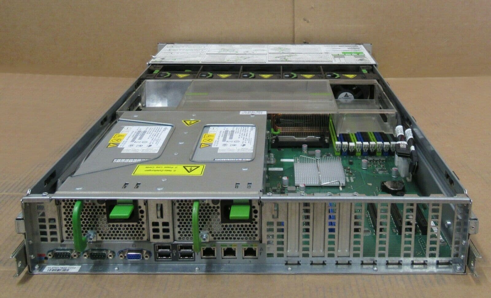 Fujitsu Primergy RX300 S6 2x Quad-Core E5620 2 4GHz 8x 2 5" Bay 2U Rack ...