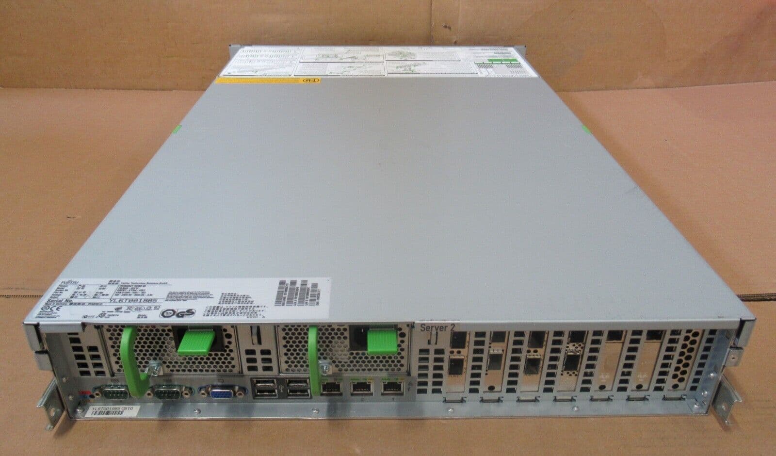 Fujitsu Primergy RX300 S6 Quad Core E5630 2 53GHz 2x 800W PSU 2U Bay Server