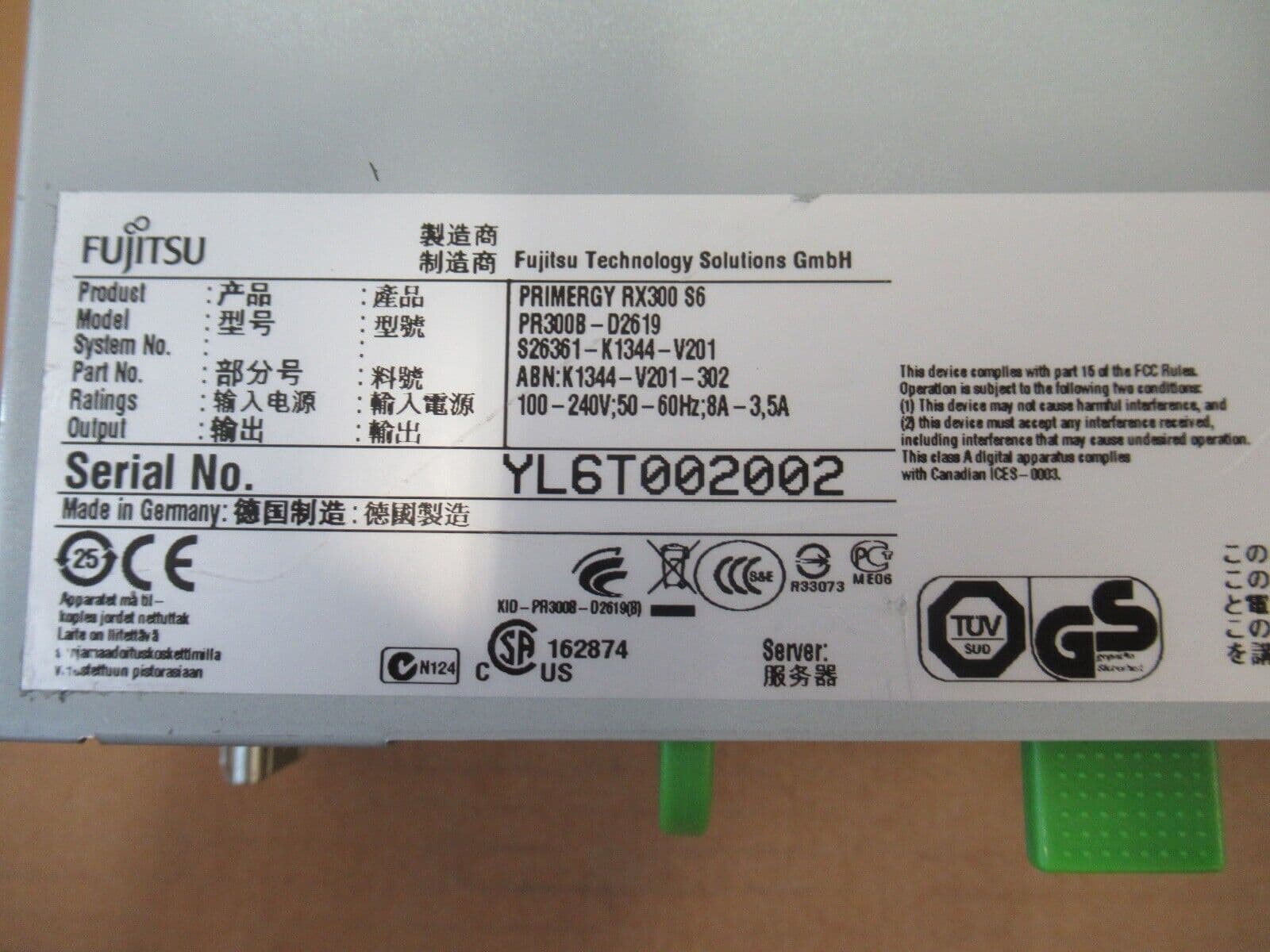 Fujitsu Primergy RX300 S6 Quad Core E5630 2 53GHz 8GB Ram 2U Bay Server