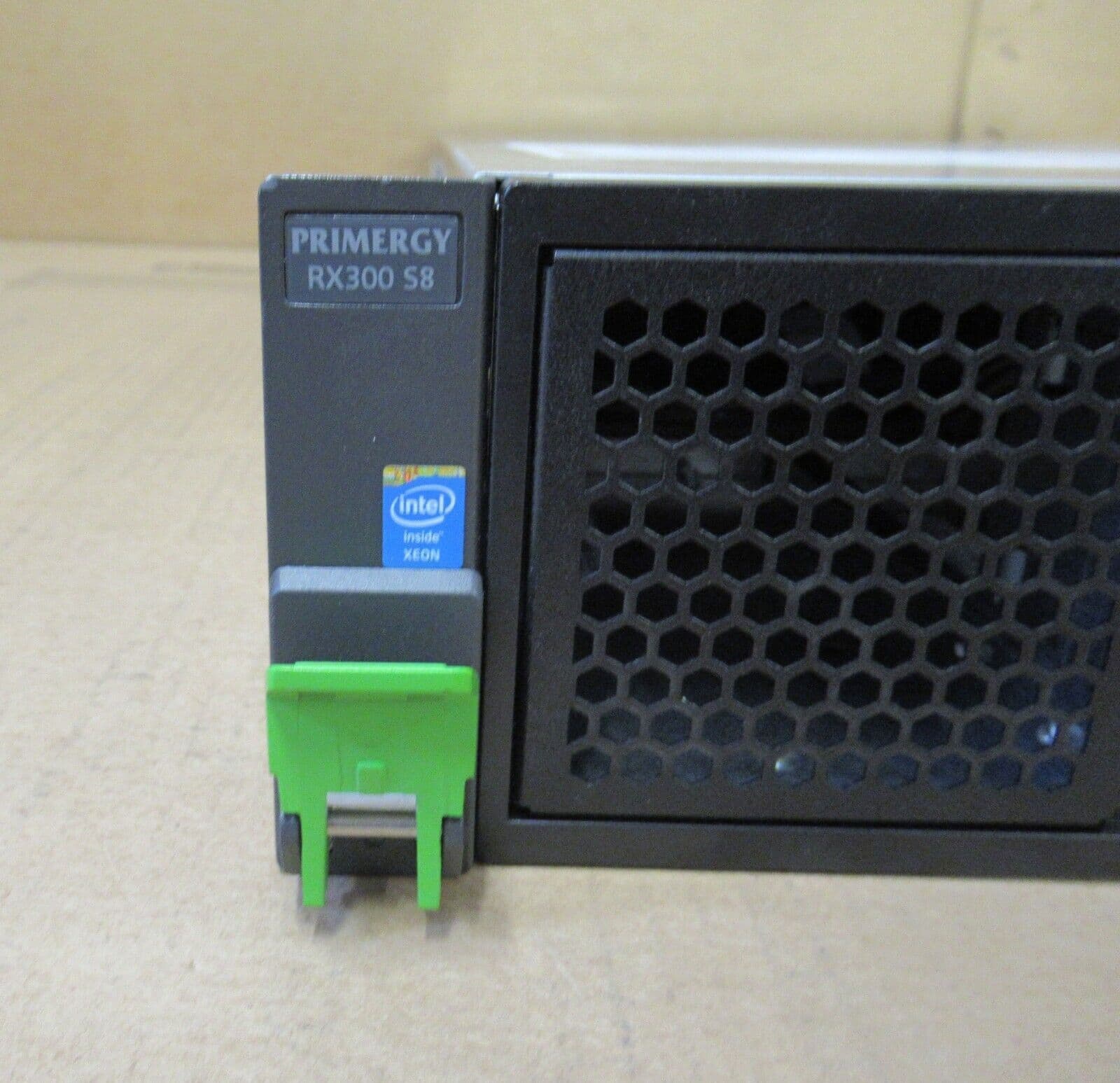 Fujitsu Primergy RX300 S8 6C E5-2630v2 2x 300GB 10K SAS HDD 2U Server