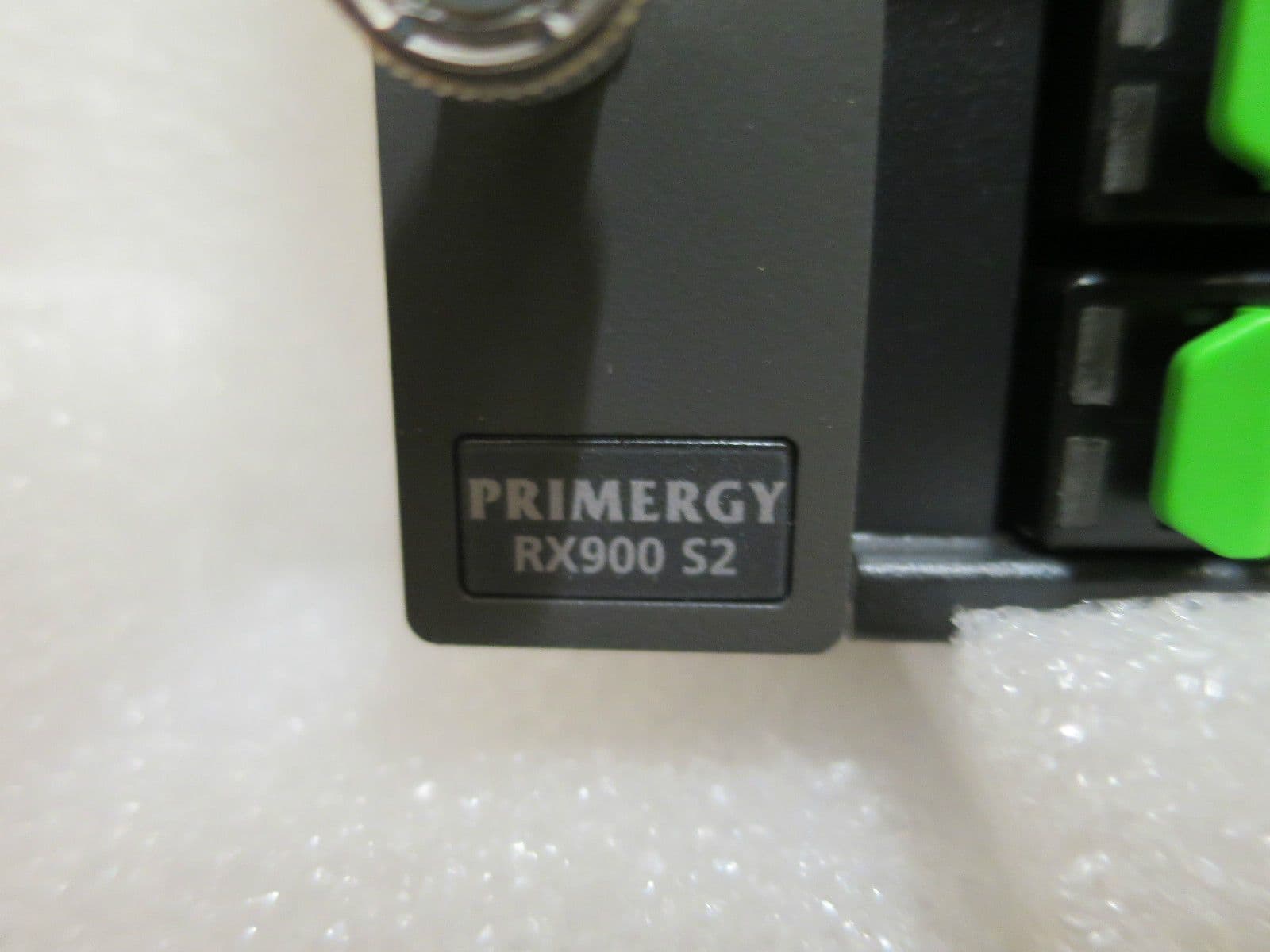 Fujitsu Primergy RX900 S2 8 x Intel XEON E7-8870 10-Core 2048GB Ram ...