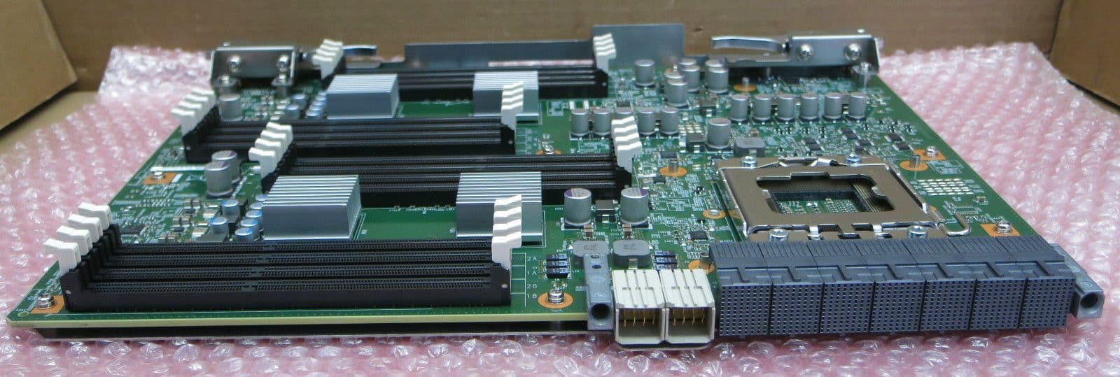 Fujitsu Primergy RX900 S2 CPU Memory Riser Board Unpopulated S26361 ...
