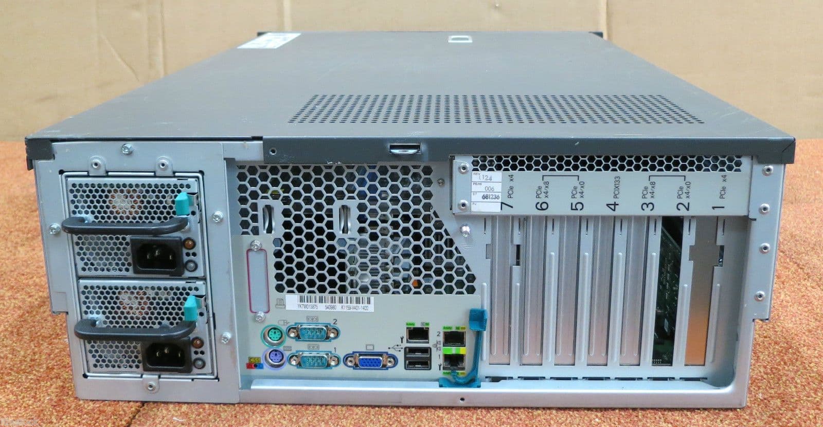 Fujitsu PRIMERGY TX300 S4 Server 2x 2 5GHz Quad-Core XEON E5420 4GB RAM ...
