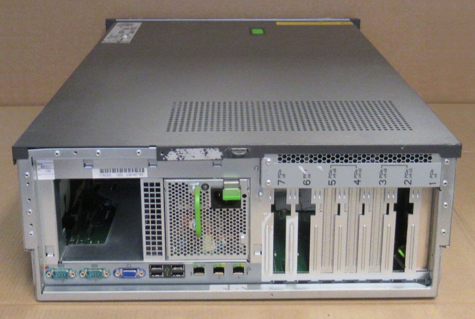 Fujitsu Primergy TX300 S6 2x Xeon 5500/5600 CPU 18-DIMM CTO 4U Tower Server