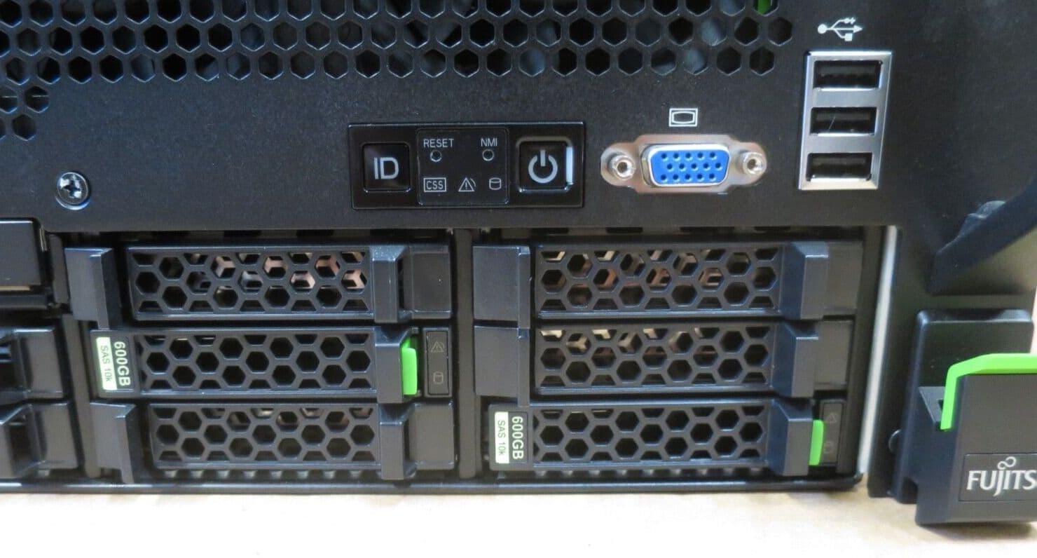 Fujitsu SE Server SU300 PS4770 2x 12-Core E7-8857v2 64GB RAM 4x 1600W PSU