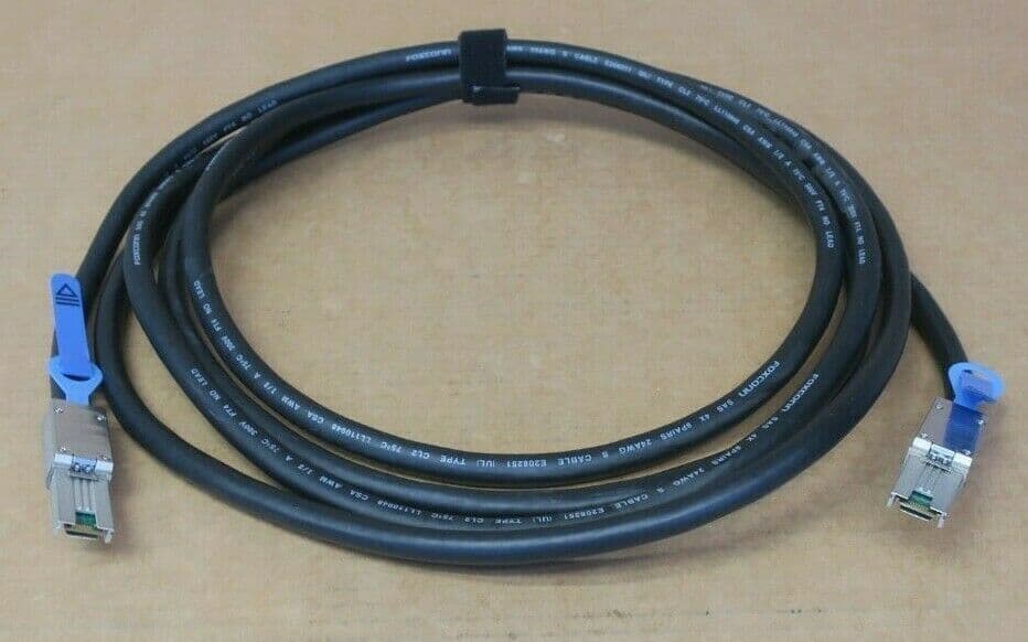 Fujitsu SFF-8088 to SFF-8088 External Mini SAS Cable 4m/400cm T26139 ...