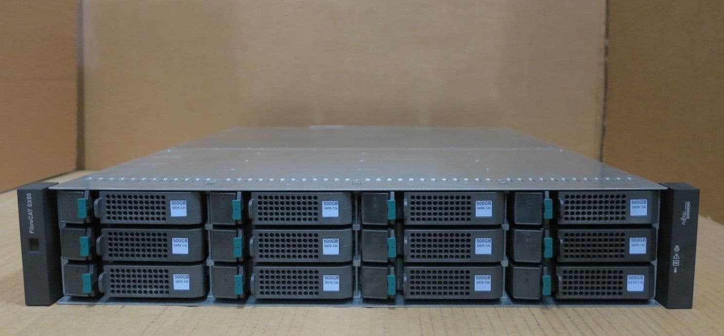 Fujitsu Siemens FibreCAT SX80 12x 500GB Storage Expansion Disk Array