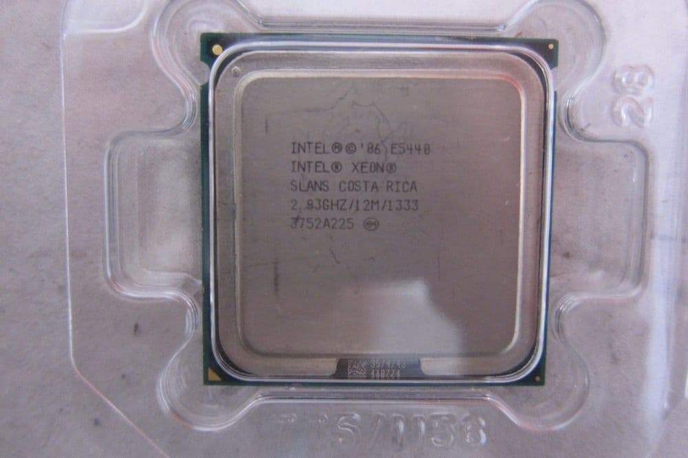 Fujitsu V26808-B8209-V13 Intel Xeon E5440 Quad Core 2 83GHz SLANS ...