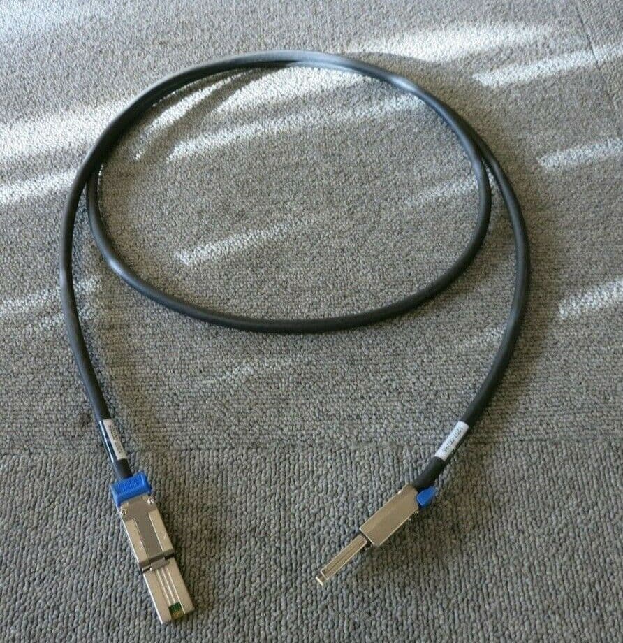 Generic 1 8M SFP To SFP Male 10Gbe Black Twinaxial Direct Attach Cable