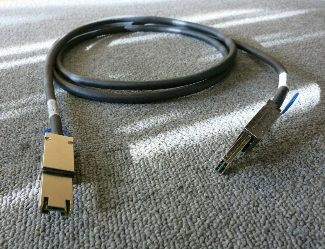 Generic 2M SFP To SFP Male 10Gbe Black Twinaxial Direct Attach Cable