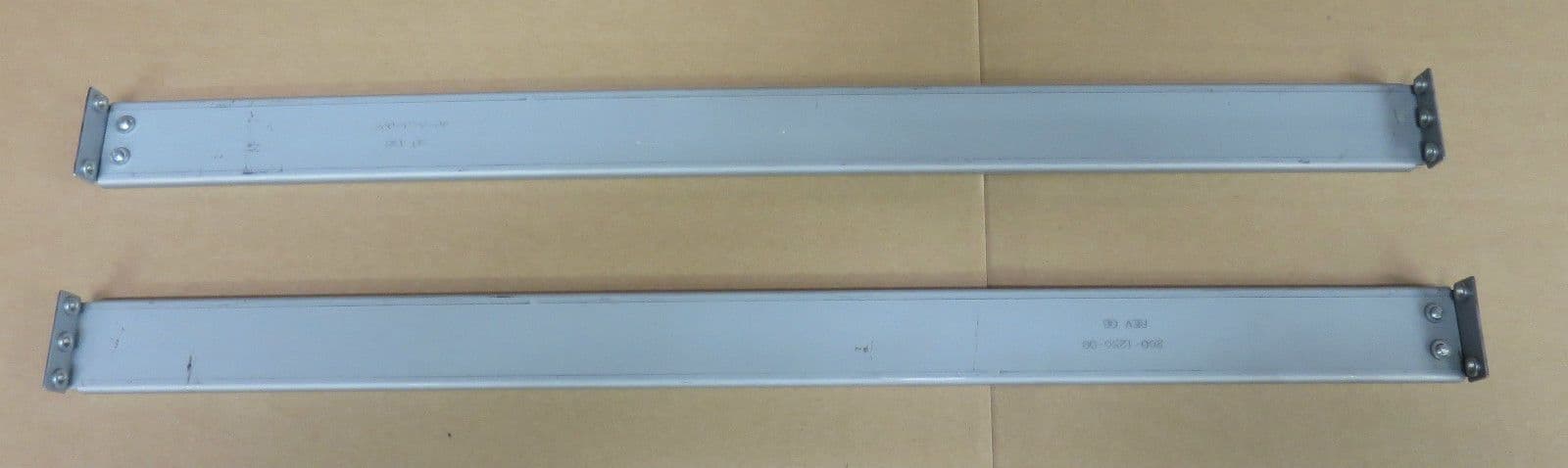 Generic Sliding Rack Mount Server Rails Left & Right 260-1256-00 1U