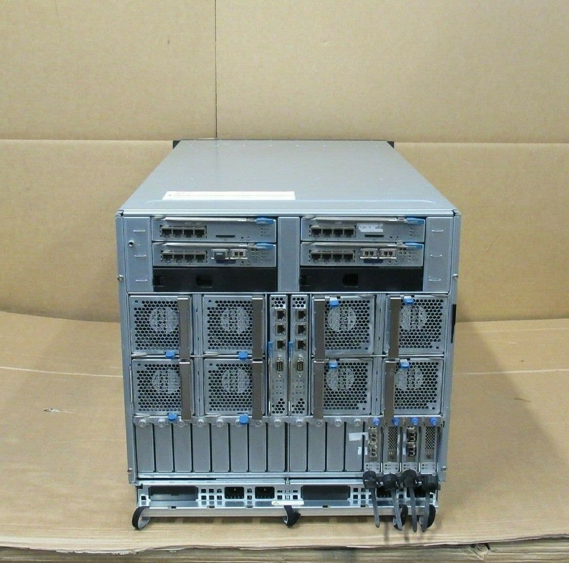 Hitachi 2000 CB2000 GV-RE2A26NNX1-Y 8-Bay 10U Rackmount Server Blade ...