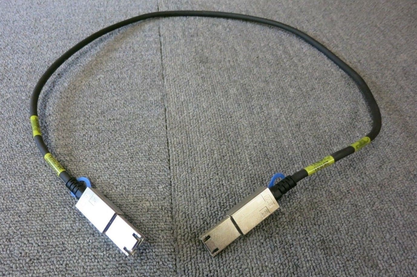 Hitachi 5521803-207 110CM 2MU/2XU-A3 To 2/6-R-A1 Direct Attach Copper Cable