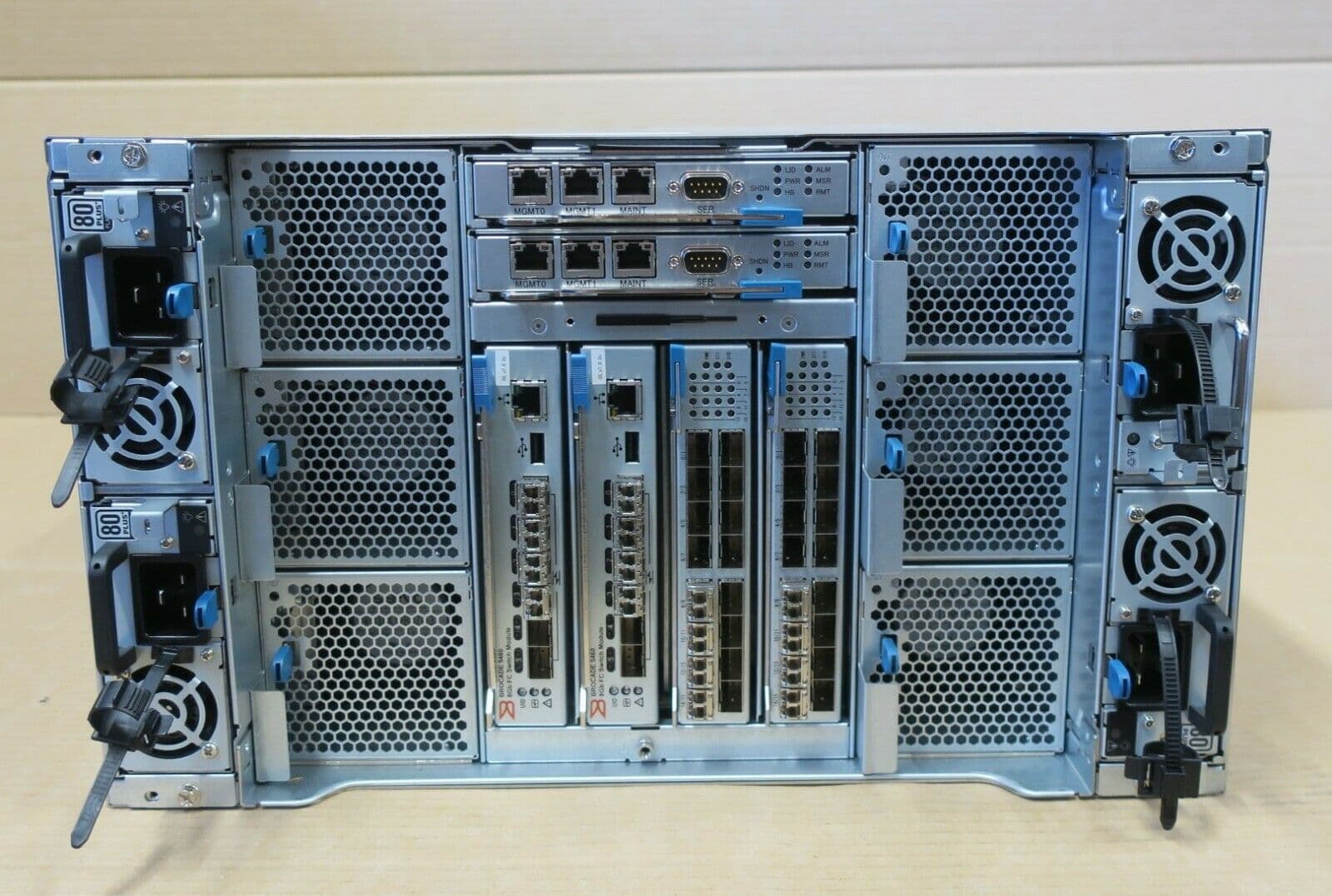 Hitachi Compute Blade CB 500 4x CB520X Blades Each With 2x E7-8880v2 ...