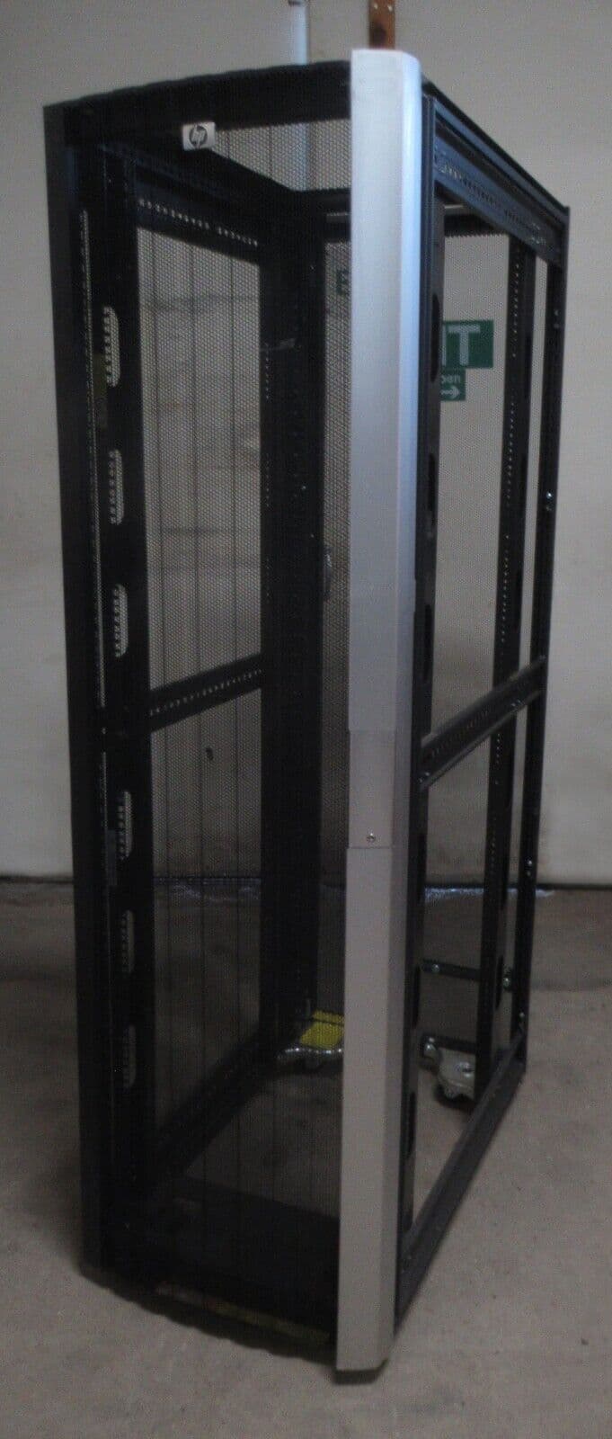 HP 10642 G2 42U Server Networking Rack Cabinet Enclosure 383573-001 No Sides