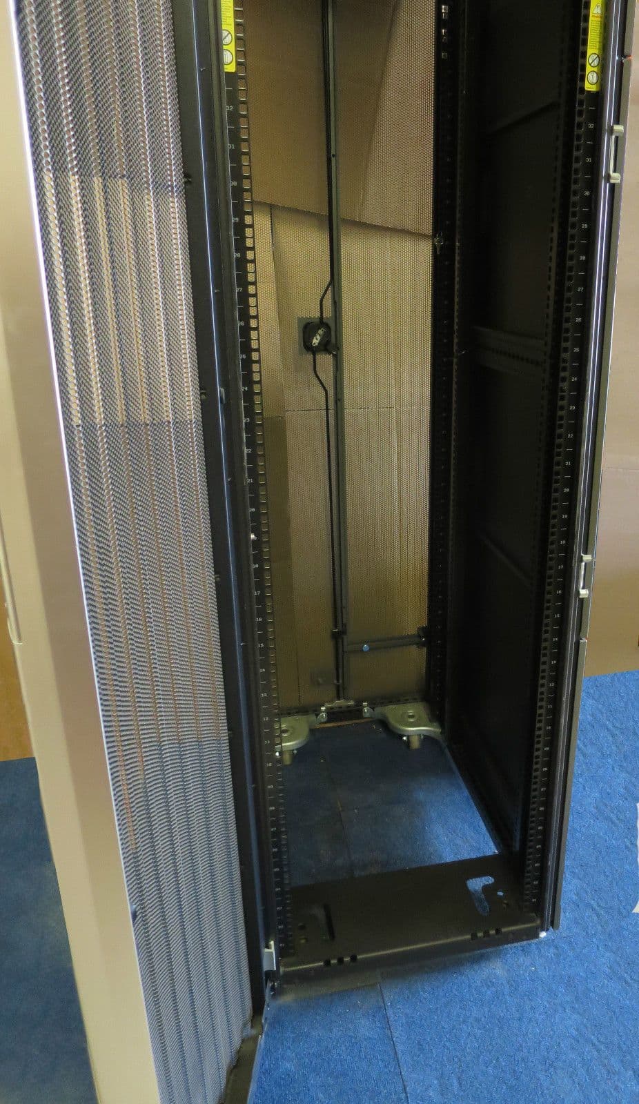 HP 10647 G2 47U Server 19" Rack Cabinet Enclosure 433261-001 AF031A ...