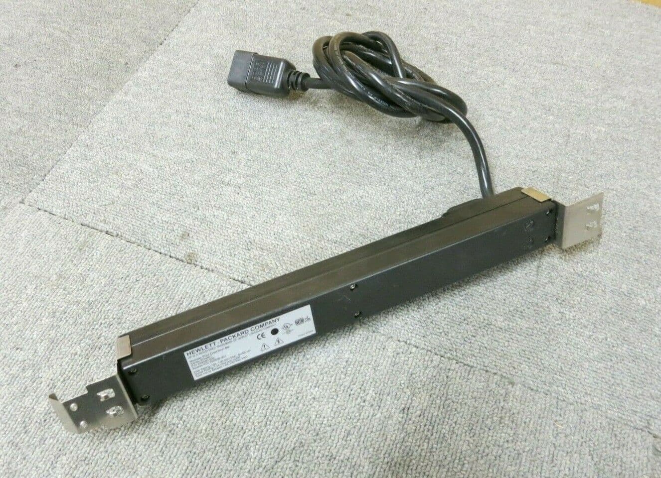 HP 228480-002 252638-001 EO4601 8 Outlets Modular PDU Extension Bar ...