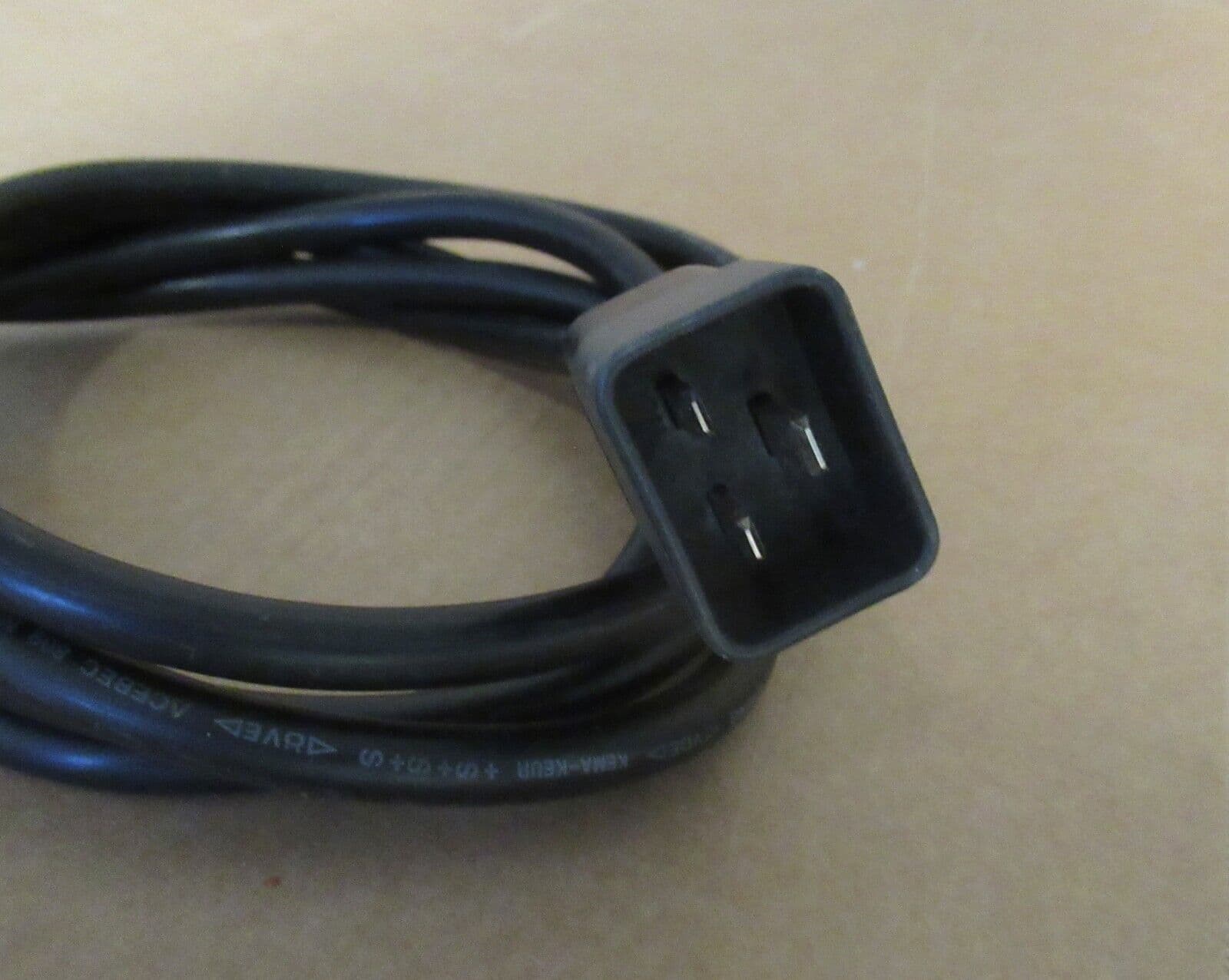 HP 228480-002 252638-001 EO4601 C13 8-Outlet Modular PDU Extension Bar