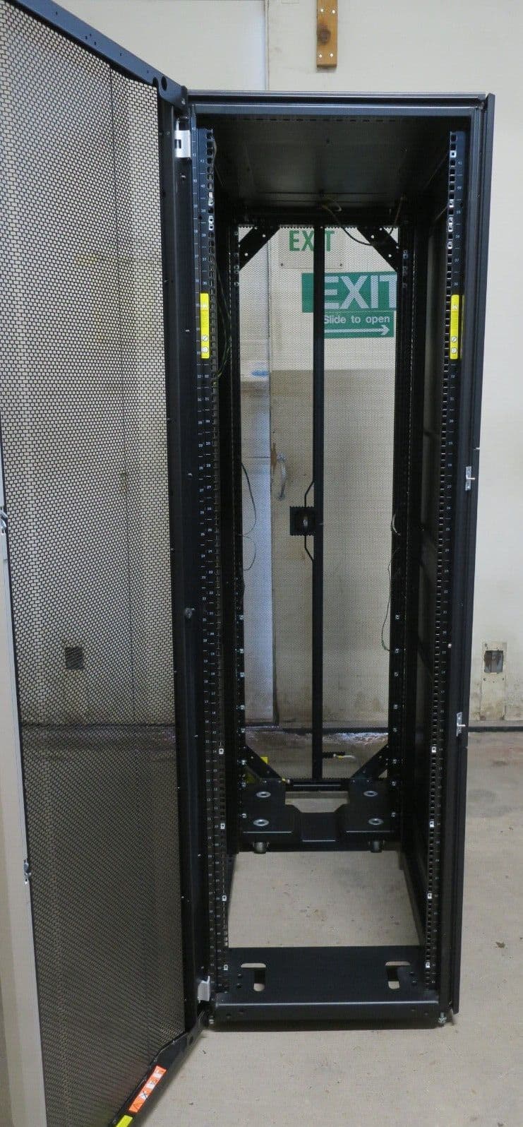 HP 642 600 x 1200MM Storage Server Rack Cabinet 42U G3 BW908A 660502-002