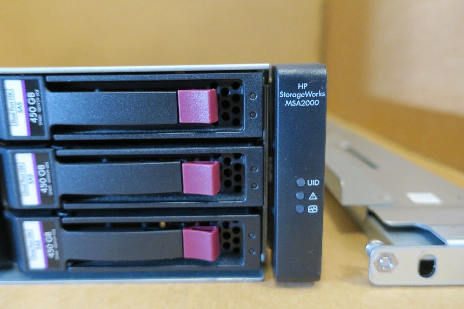 HP AJ795A MSA2312FC G2 STORAGE ARRAY 2 x AJ798A CTRL 12 x 450GB 15k Drives