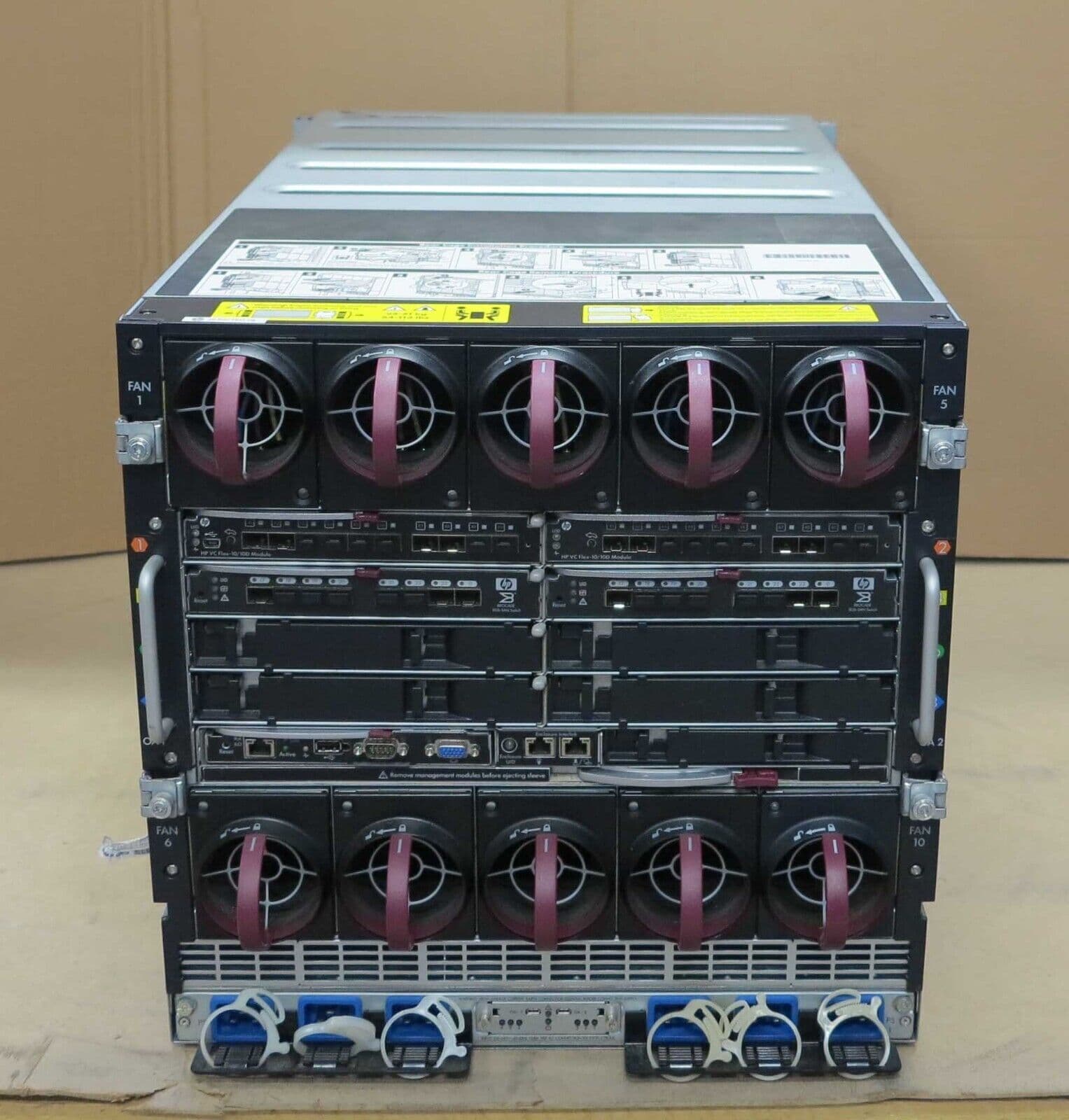 HP BLC7000 AD361DR 10U 4x Integrity BL870c i2 Itanium 9350 1 73GHz 64GB Ram