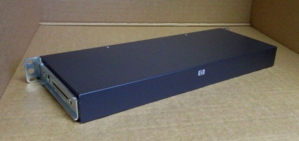 HP EO1013 396631-001 CAT5 16 port KVM Server Console Switch 520-344-509