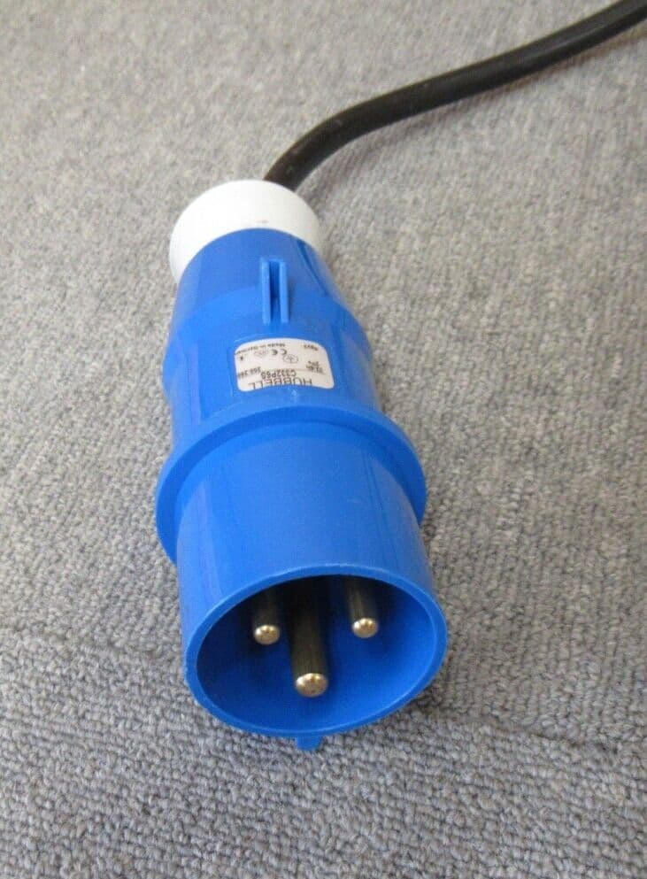 HP EO4502 228481-003 252636-001 Modular 4 Port 32A PDU With Cable Tidy ...