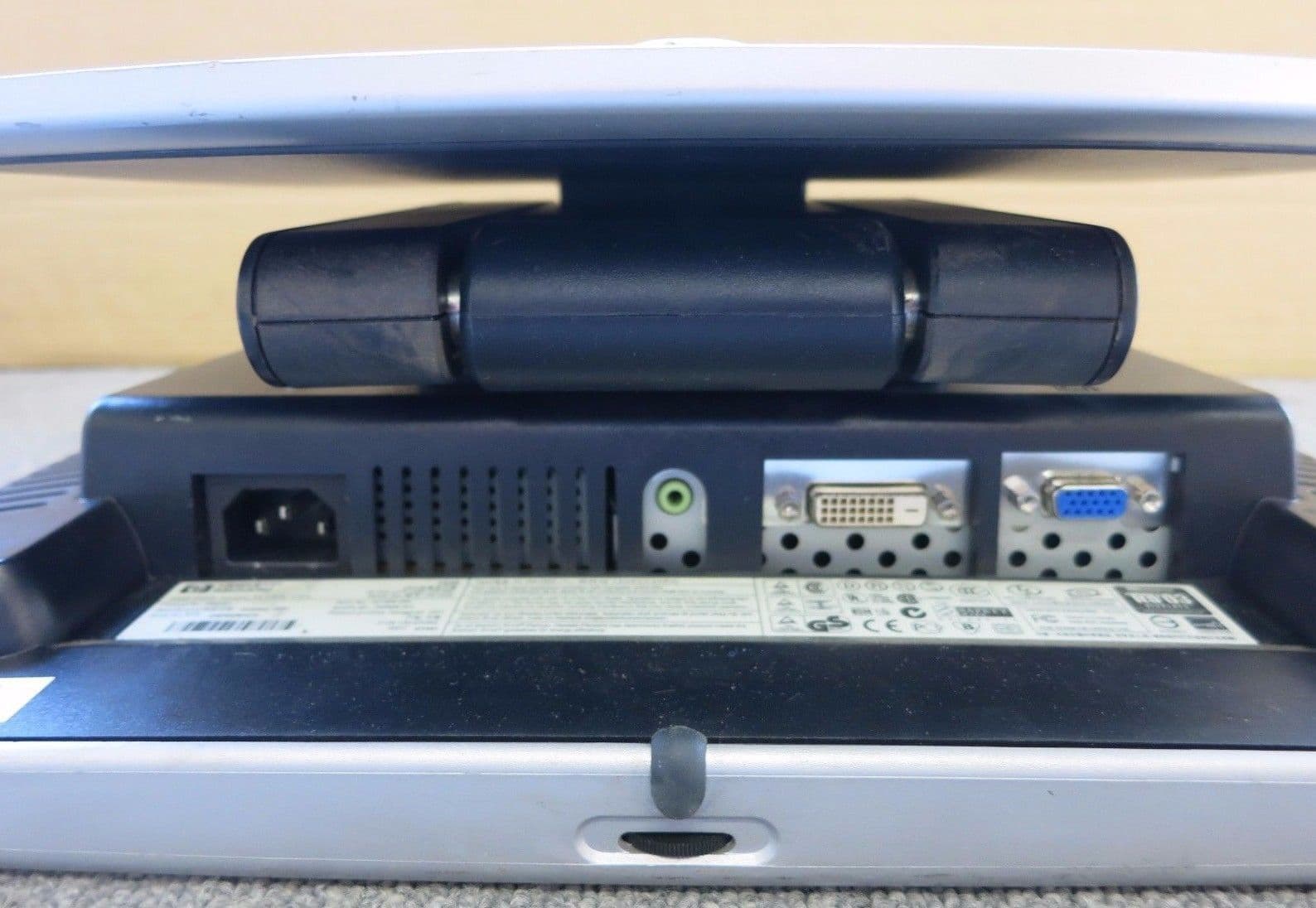 HP L1530 331906-002 348998-001 15 Inch LCD TFT Flat Panel Colour Monitor