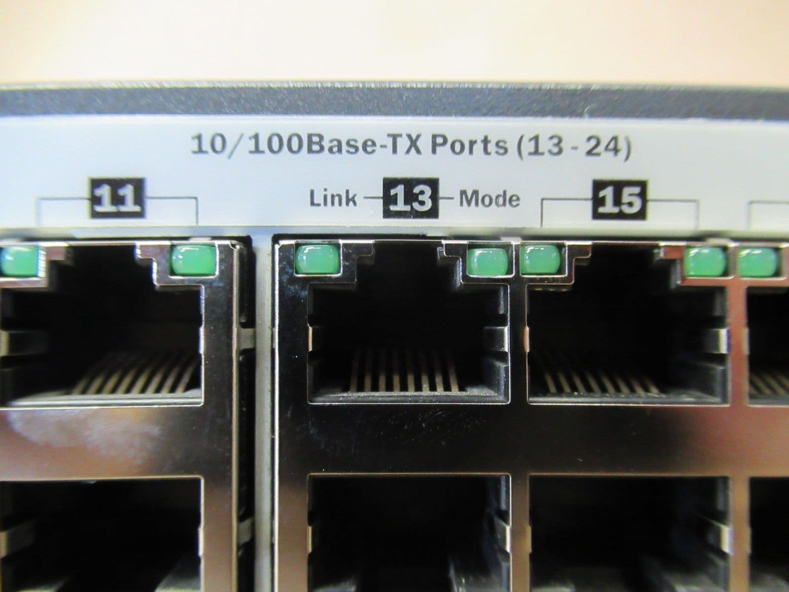 HP ProCurve 2620-24 PPoE 24x 10/100 Ports 8x PoE Switch 1U Rack Mount ...