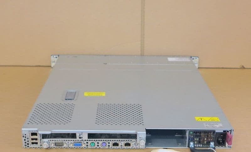 HP ProLiant DL365 G5 447598-421 2x AMD QUAD-CORE 2 10GHz 10Gb RAM P400 RAID