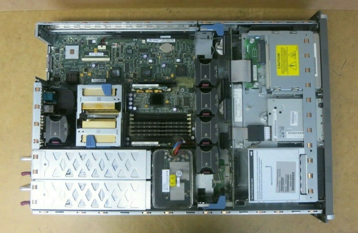 HP Proliant DL380 G3 2 x Intel Xeon 2 40Ghz 4GB Ram 2U Rackmount Server