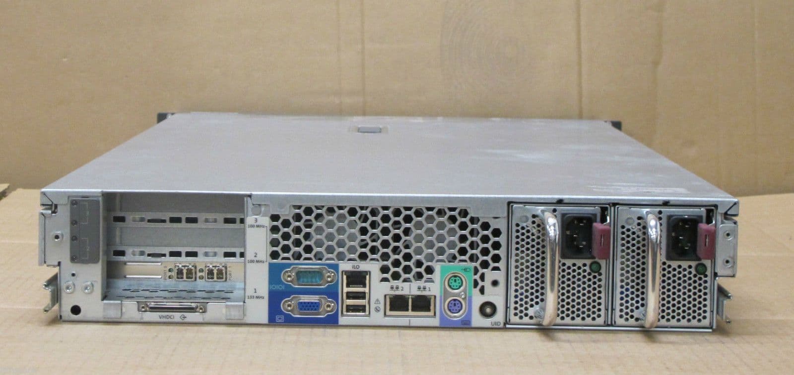 HP ProLiant DL380 G3 Server 2 x XEON 2 08Ghz 4Gb RAM 2 x 36Gb 4 x 146Gb HDD