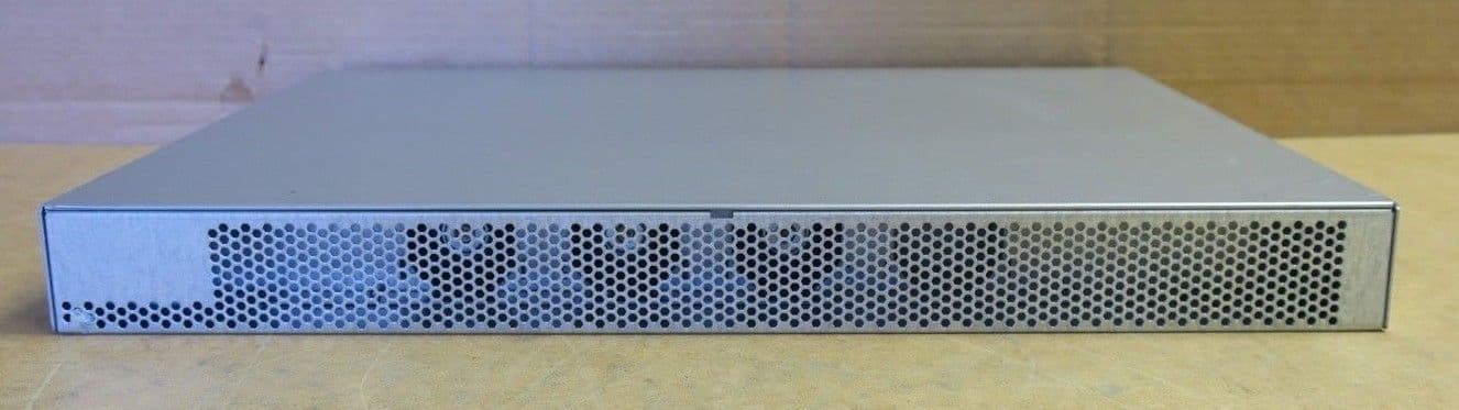 HP StorageWorks 8/24 8Gb Fibre Channel FC SAN Switch AM868A 16 Active Ports