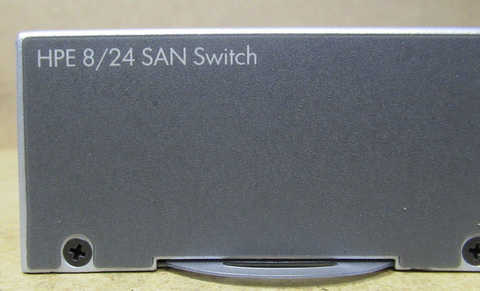 HP StorageWorks 8/24 8Gb Fibre Channel Managed SAN Switch 16 Active ...