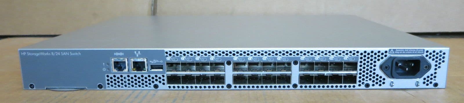HP StorageWorks 8/24 8Gb/s Fibre Channel FC SAN Switch AM868A 492292-001