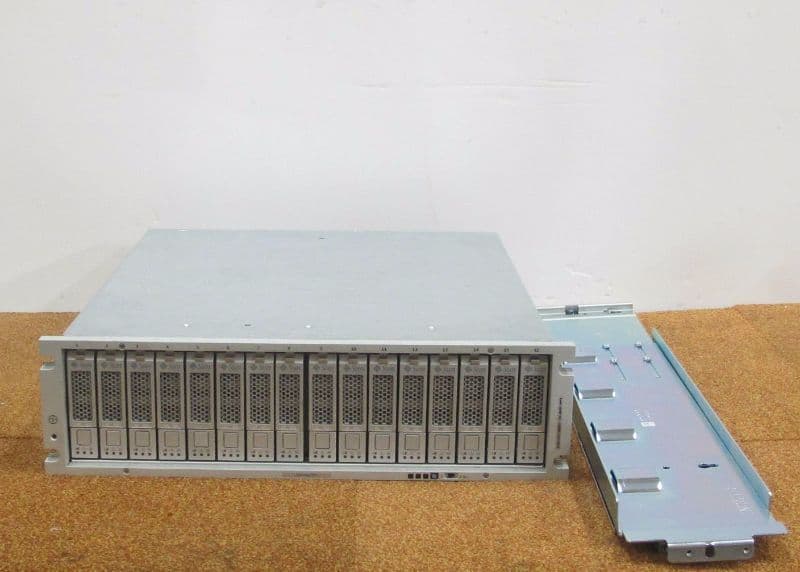 HP StorageWorks 8/40 8Gbs AM869A 492293-00 40 Port FC SAN Switch With ...
