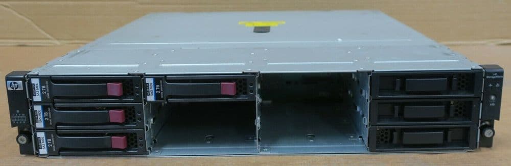 HP Storageworks D2600 2U 12-Bay 8TB HDD 2x SAS I/O Controller AJ940-63002