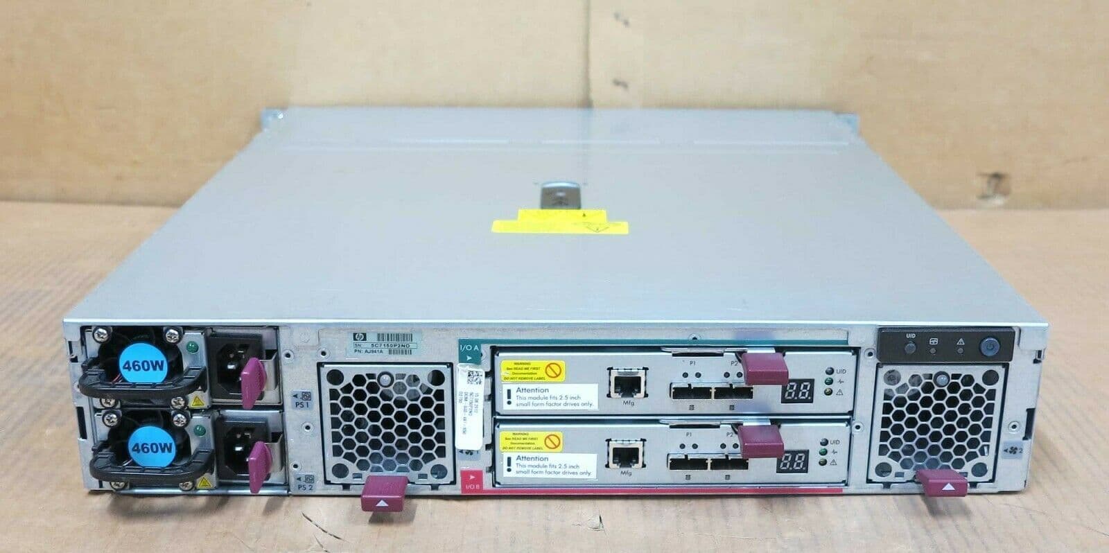 HP StorageWorks D2700 AJ941A 22x 146GB HDD Disk Enclosure 2x SAS I/O ...