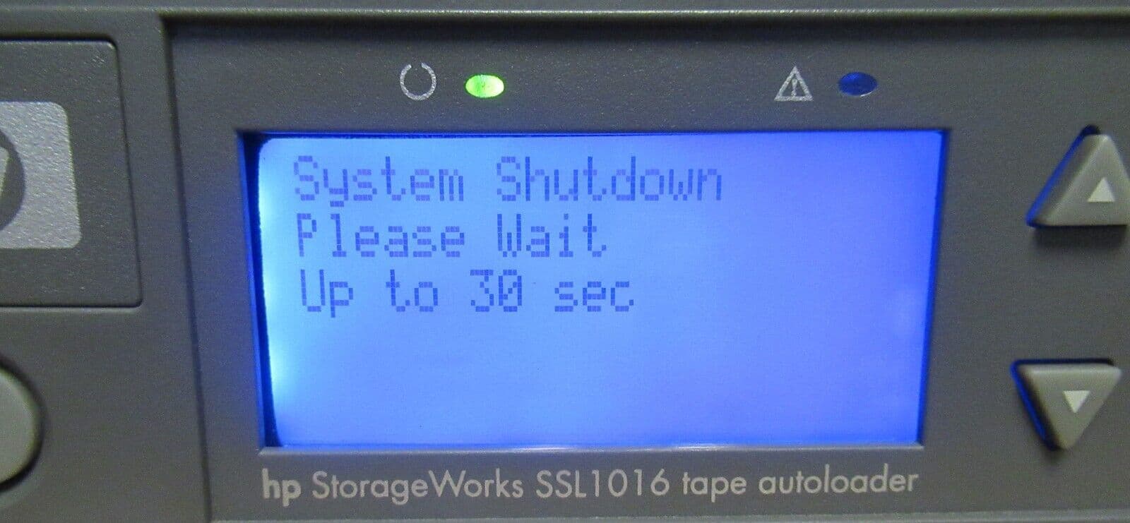 HP StorageWorks SSL1016 Ultrium 460 Tape Autoloader 16-Slot 2U - 330821-B21