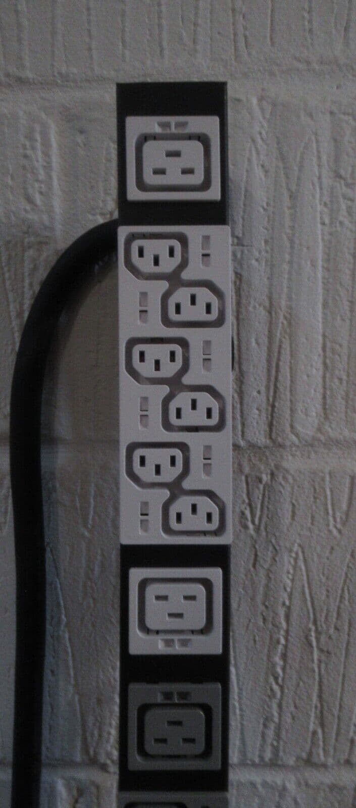 HPE G2 P9R85A 0U Metered Rack PDU Power Distribution Unit 230V 32A ...