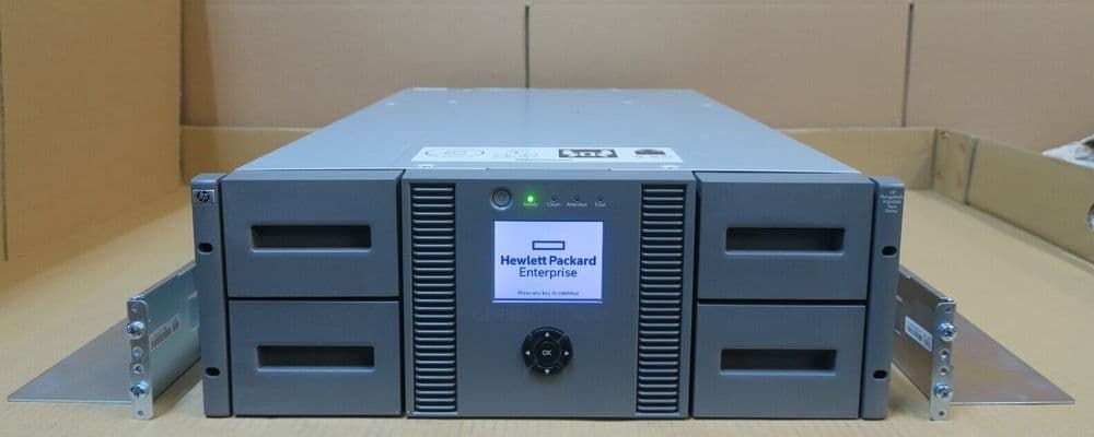 HPE MSL4048 AK381A Backup Tape Library 4U 413509-002 2 x N7P37A LTO7 ...